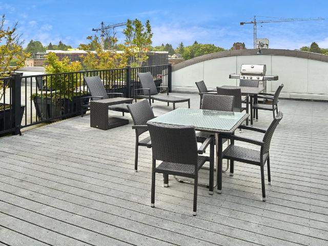 Helix Ellipse 1 Bedroom Apartment for Rent at 4751 12th Ave Ne, Seattle, WA 98105 University District