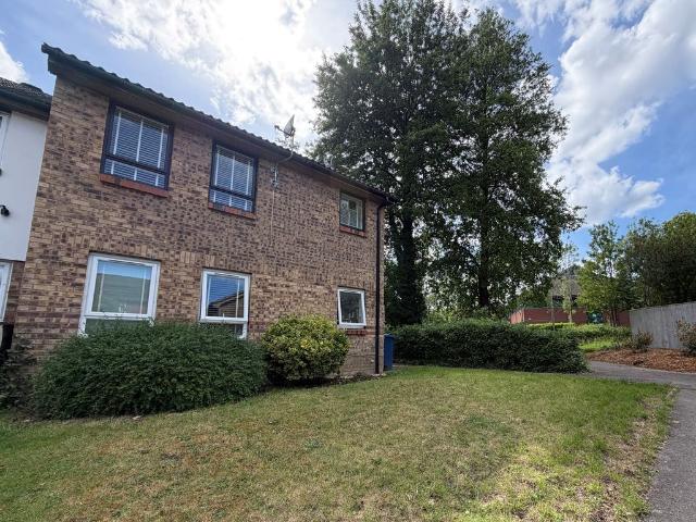 Hellyer Way, Bourne End SL8, Studio to rent, £795 pcm | PrimeLocation