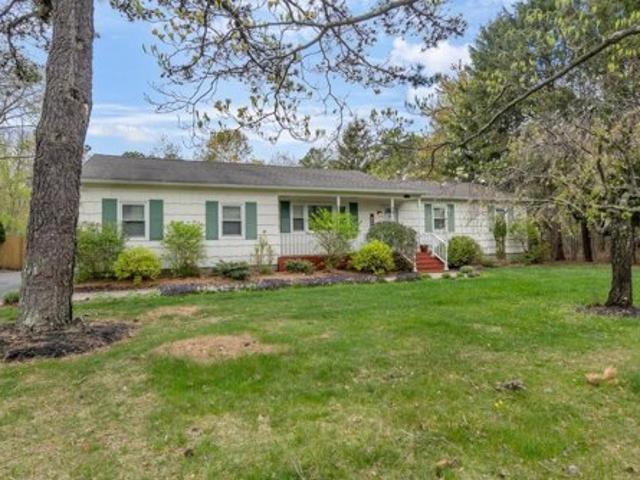Helme Ave, Miller Place, Home For Sale