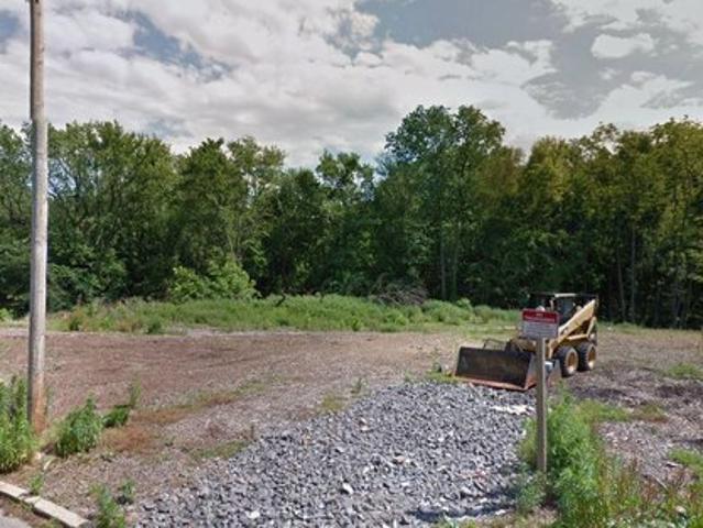Helms, Marcus Hook, PA 19061
