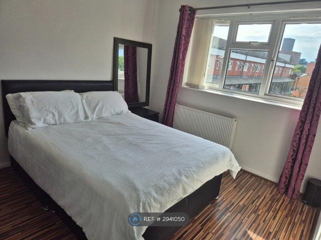 Helmshore Walk, Ardwick M13, 2 bed flat to rent, £700 pcm | PrimeLocation