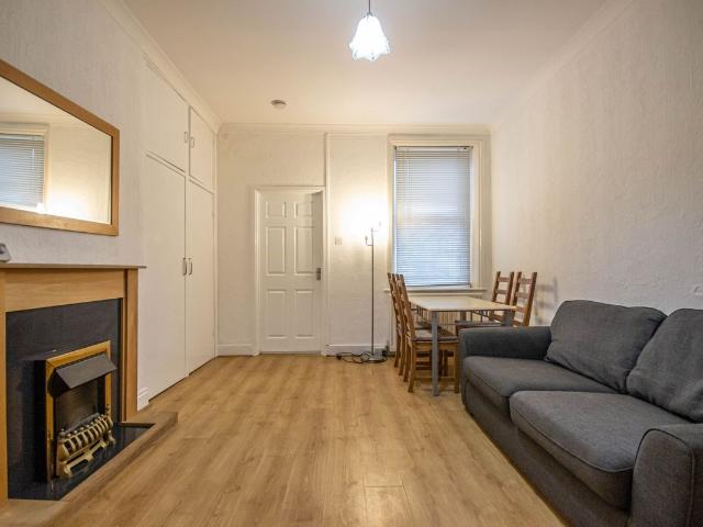 Helmsley Road, Newcastle Upon Tyne, Tyne And Wear NE2, 3 bed flat to rent, £1,650 pcm | PrimeLocation
