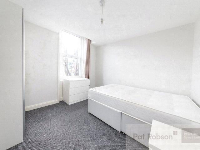 Helmsley Road Room 2, Sandyford, Newcastle Upon Tyne NE2, Room to rent, £550 pcm | PrimeLocation