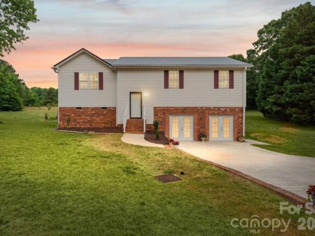 Helmstetler Rd, Lexington, Home For Sale
