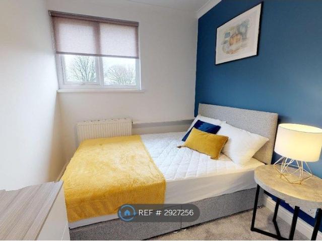 Helston Road, Leeds LS10, Room to rent, £495 pcm | PrimeLocation