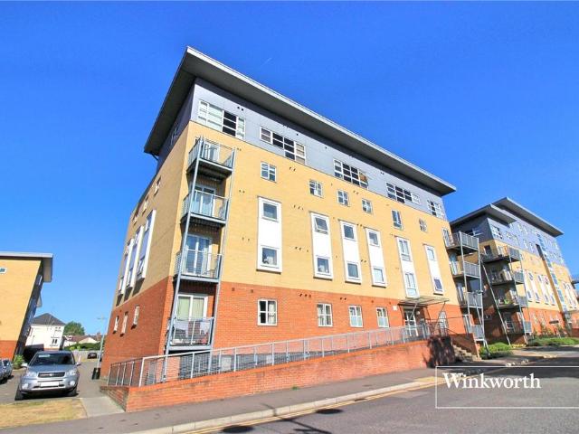 Hepburn Court, Station Road. 2 bed apartment to rent £1,750 pcm £404 pw