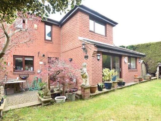 Hertford Fold, 3 Bedroom Detached