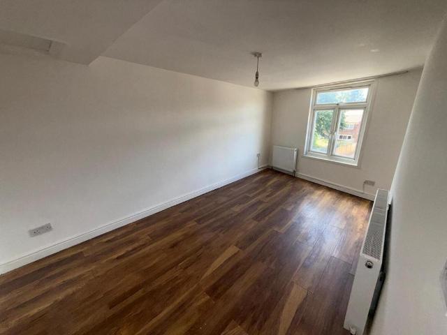 Hertford Road, Enfield 1 bed flat to rent £1,950 pcm £450 pw