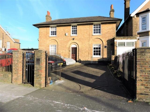 Hertford Road, Enfield EN3, 5 bed detached house to rent, £5,500 pcm | PrimeLocation