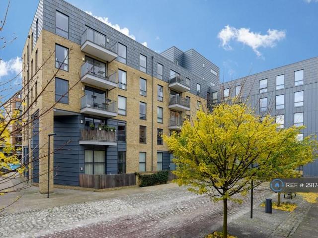 Hertford Road, London, N1 2 bed flat to rent £2,850 pcm £658 pw