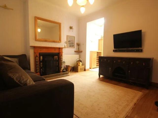 Hertford Street, Cambridge £2,600 pcm ⓘ The monthly or weekly payment required by the landlord. Read our glossary page, 3 bedrooms, mid terrace house, to let * Tenant info