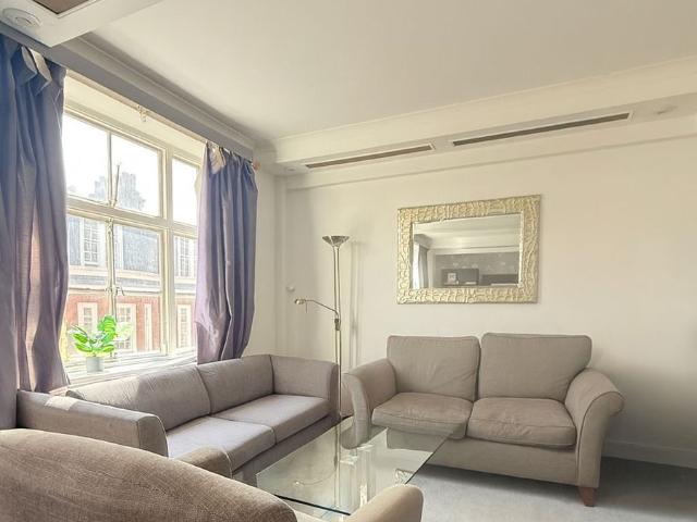Hertford Street, London W1J, 2 bed flat to rent, £13,000 pcm | PrimeLocation