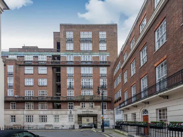 Hertford Street, London W1J 2 bed flat to rent £4,550 pcm £1,050 pw