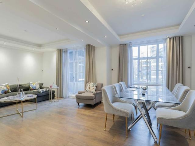 Hertford Street, Mayfair, W1J