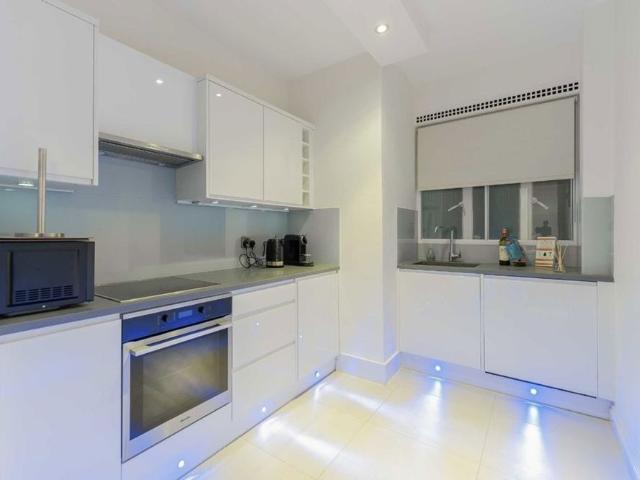 Hertford Street, W1J, London