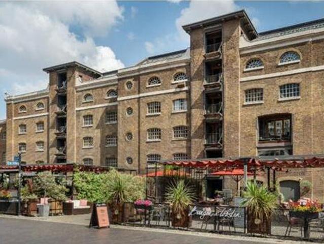 Hertsmere Road, London, 3 Bedroom Apartment