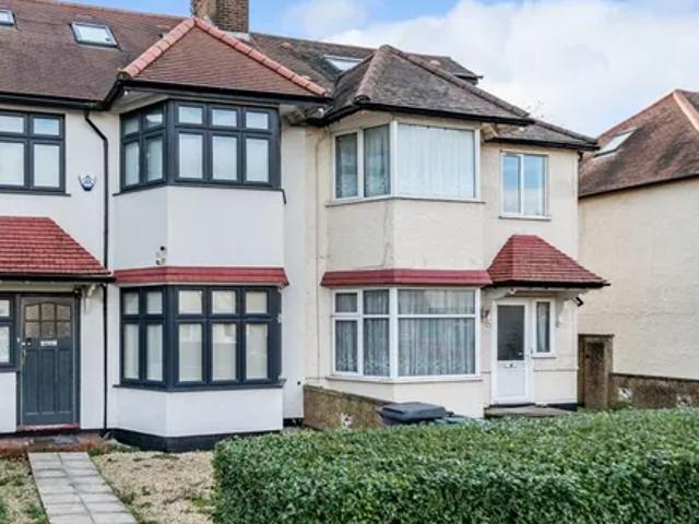 Hervey Close, London, N3 2HR, United Kingdom | 4 bed house for rent #139071106 | Rentberry