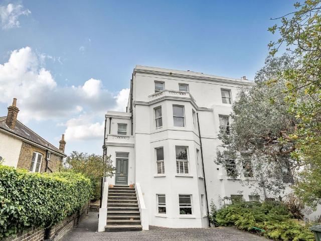 Hervey Road, Blackheath, London SE3, 1 bed flat to rent, £2,200 pcm | PrimeLocation