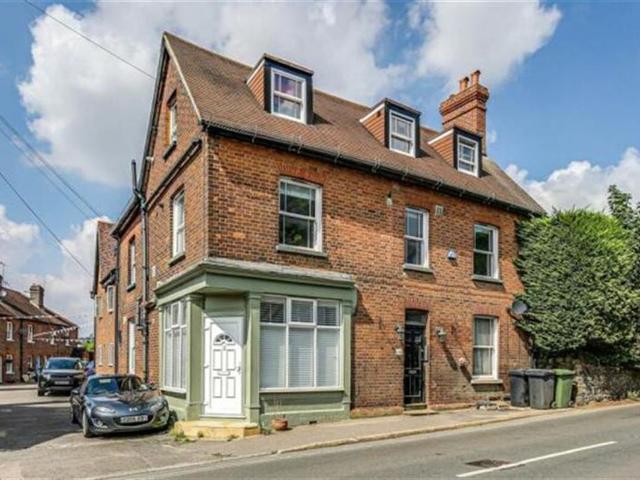 Herald House, 4 6 High Street TN16, 3 bed flat to rent, £2,200 pcm | PrimeLocation