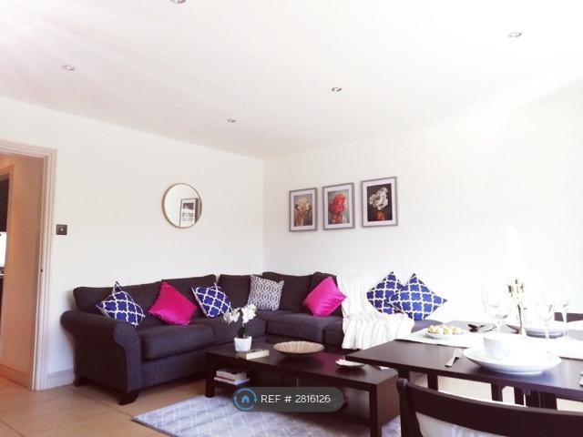 Heralds Court, Warwick CV34, 2 bed maisonette to rent, £1,100 pcm | PrimeLocation