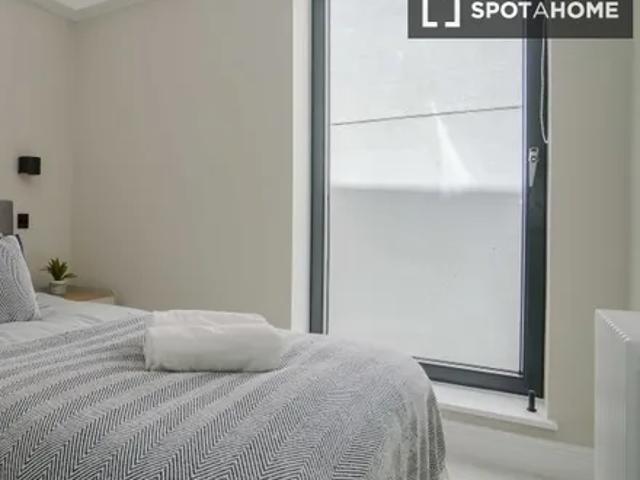 Herbert House, 9 Elm Grove, London, SW19 4HE, United Kingdom | 2 bed apartment for rent #167768026 | Rentberry