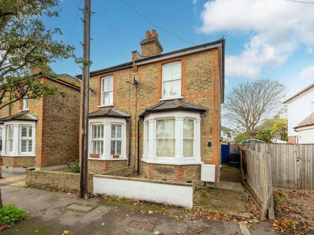 Herbert Road, Kingston, Kingston upon. 2 bed semi detached house to rent £3,900 pcm £900 pw