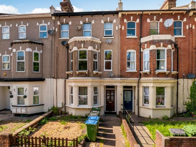 Herbert Road, Plumstead SE18, 2 bed flat to rent, £1,750 pcm | PrimeLocation