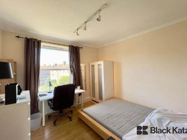 Hercules Road, Waterloo SE1, 3 bed flat to rent, £2,947 pcm | PrimeLocation
