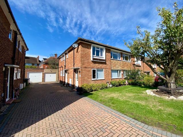 Hereford Close, Epsom KT18, 2 bed flat to rent, £1,800 pcm | PrimeLocation