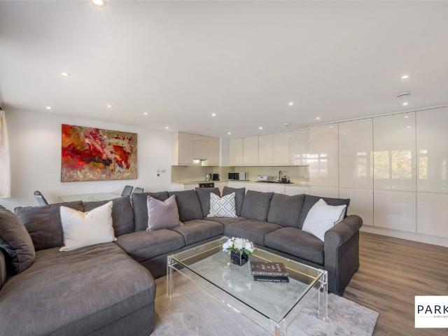 Hereford House, Ovington Gardens, Knightsbridge, London SW3, 2 bed flat to rent, £4,550 pcm | PrimeLocation