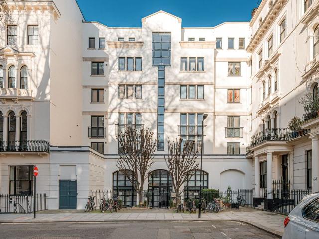 Hereford Road, London W2, 2 bed flat to rent, £5,495 pcm | PrimeLocation