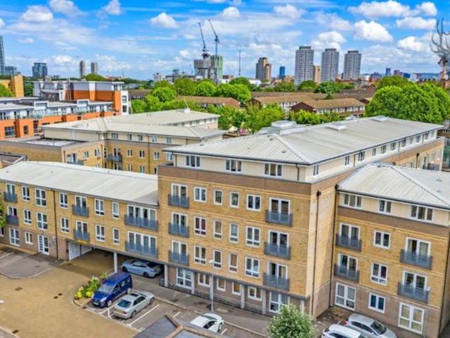 Hereford Road, London E3, 1 bed flat to rent, £1,770 pcm | PrimeLocation