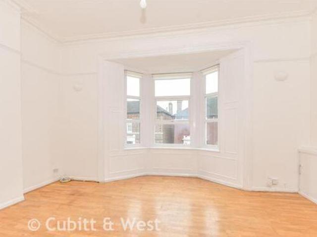 Hereford Road, Southsea, 2 Bedroom Flat