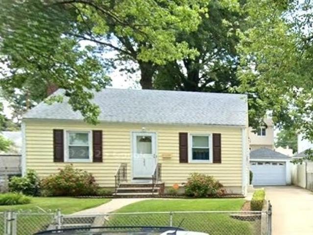 Hereford St, Staten Island, Home For Sale