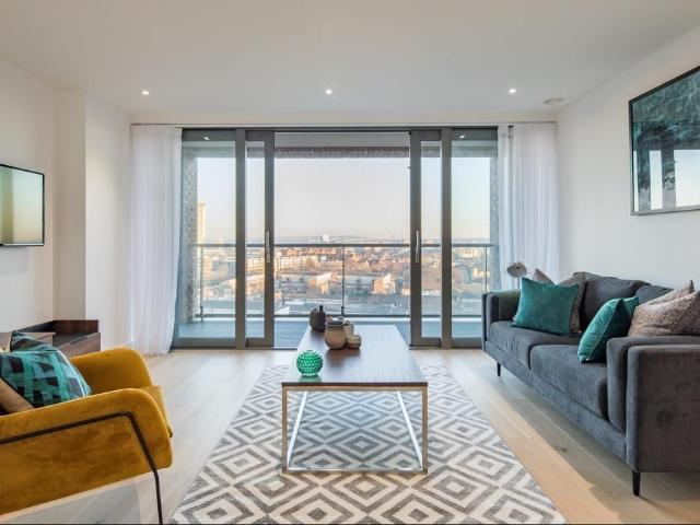Heritage Tower, Canary Wharf, South Quay, London, United Kingdom E14, 2 bed flat to rent, £3,683 pcm | PrimeLocation