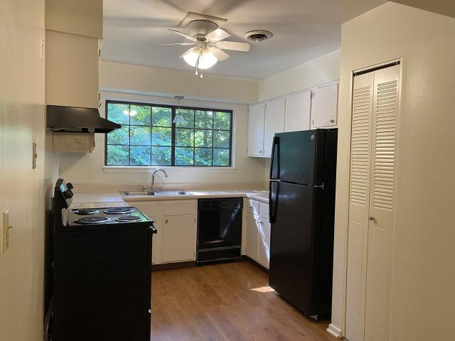 Heritage Village Apartments 2 Bedroom Apartment for Rent at 101 Steuben Dr, Guilderland, NY 12084