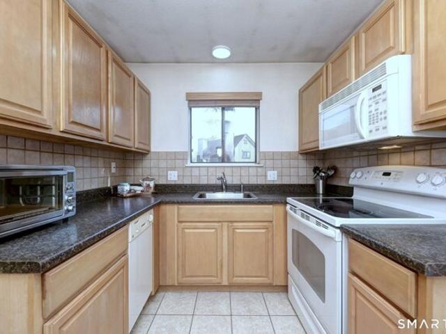 Heritage Vlg Unit A, Southbury, Condo For Sale