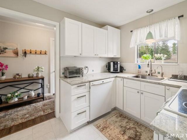 Heritage Vlg Unit A, Southbury, Condo For Sale