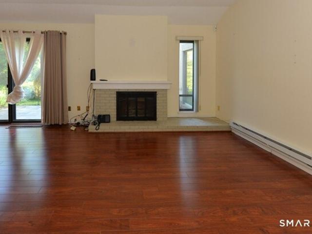 Heritage Vlg Unit B, Southbury, Condo For Sale
