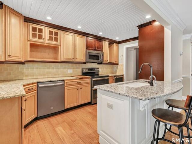 Heritage Vlg Unit B, Southbury, Condo For Sale