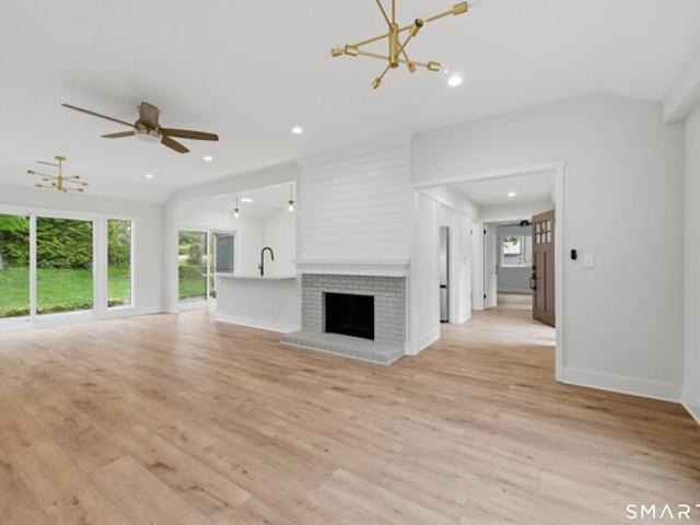 Heritage Vlg Unit B, Southbury, Condo For Sale