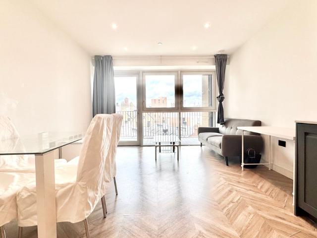Heritage Walk, Kingston Upon Thames KT1, 1 bed flat to rent, £2,300 pcm | PrimeLocation