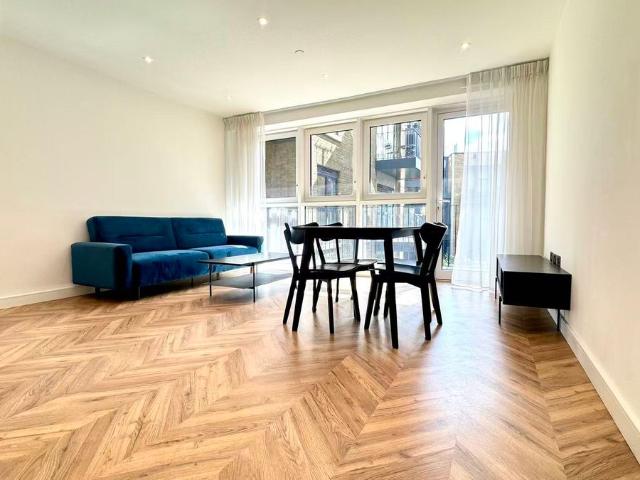 Heritage Walk, Kingston Upon Thames KT1, 2 bed flat to rent, £3,200 pcm | PrimeLocation