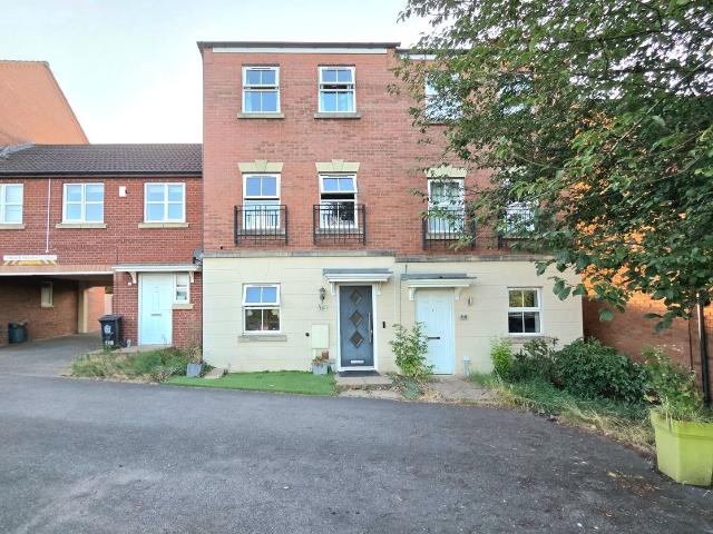 Heritage Way, Leicester LE5, 3 bed terraced house to rent, £1,450 pcm | PrimeLocation