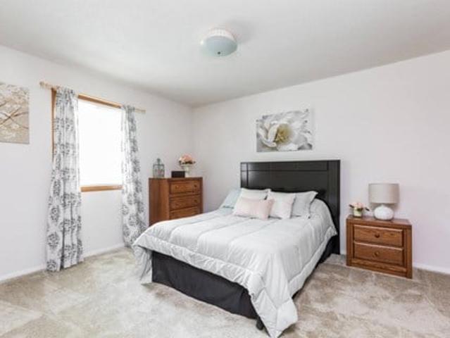 Heritage Apartments The Redbud