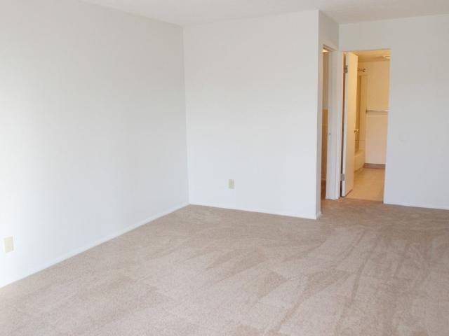 Heritage at White Pond Studio Apartment for Rent at 945 Mull Ave, Akron, OH 44313 Wallhaven