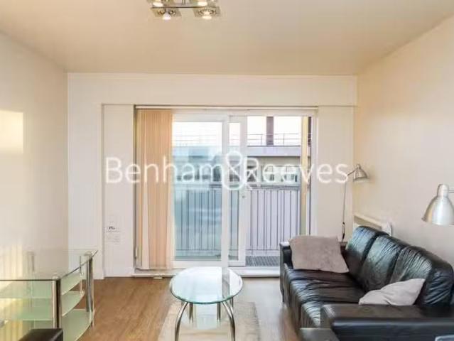 Heritage Avenue, Colindale NW9 1 bed apartment to rent £1,70.