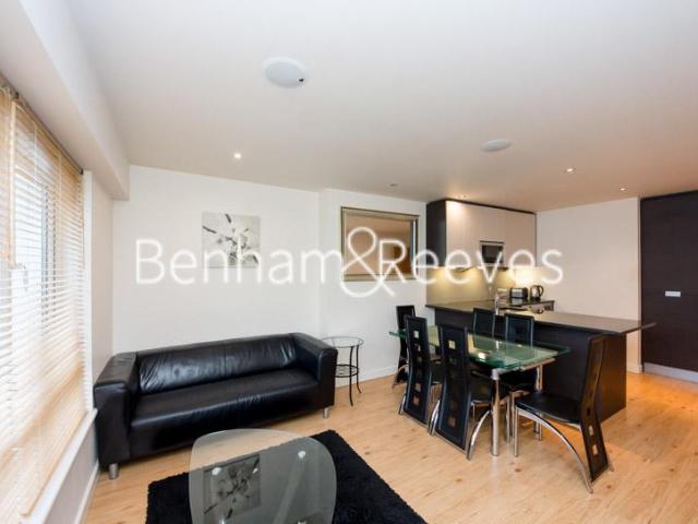 Heritage Avenue, Colindale NW9 2 bed apartment to rent £2,000 pcm £462 pw