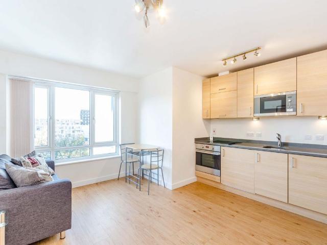 Heritage Avenue, Colindale, London NW9, Studio to rent, £1,400 pcm | PrimeLocation