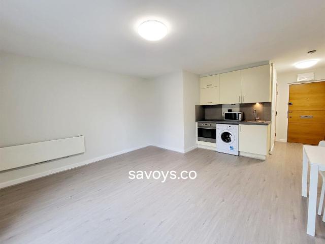 Heritage Avenue, London to let